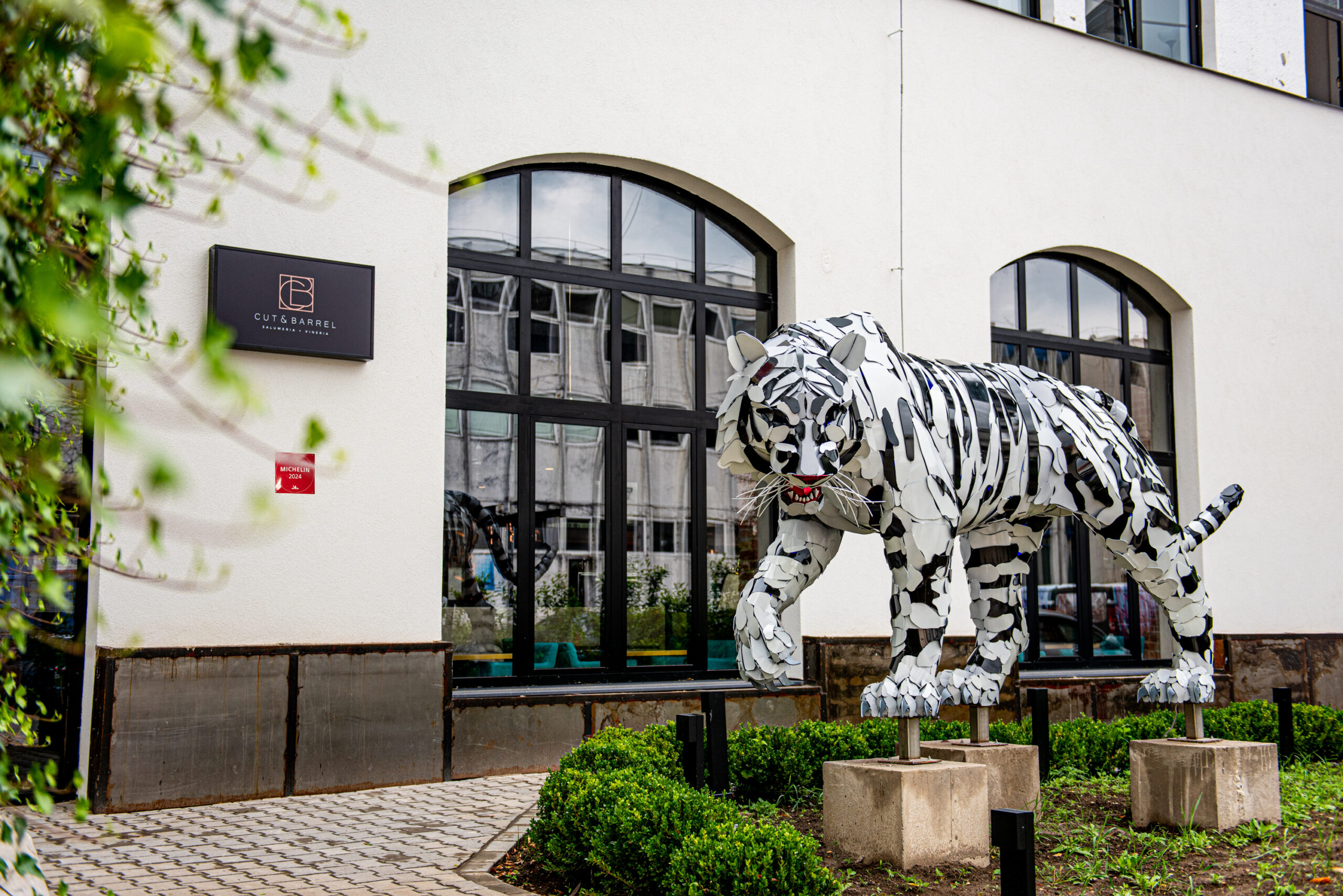 Cut & Barrel - Guide.me